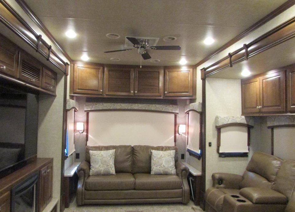 Featured RV of the Week: Heartland Landmark 365 Fifth Wheel - RV ...