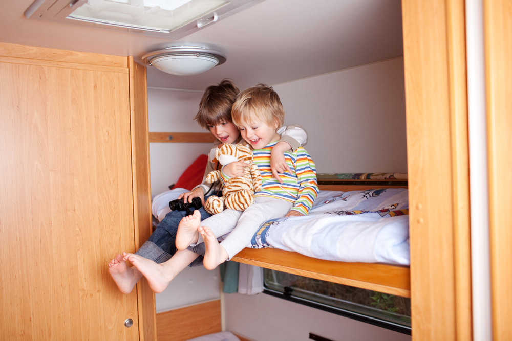 What’s The Difference Between An RV With Bunk Beds And A Bunkhouse ...
