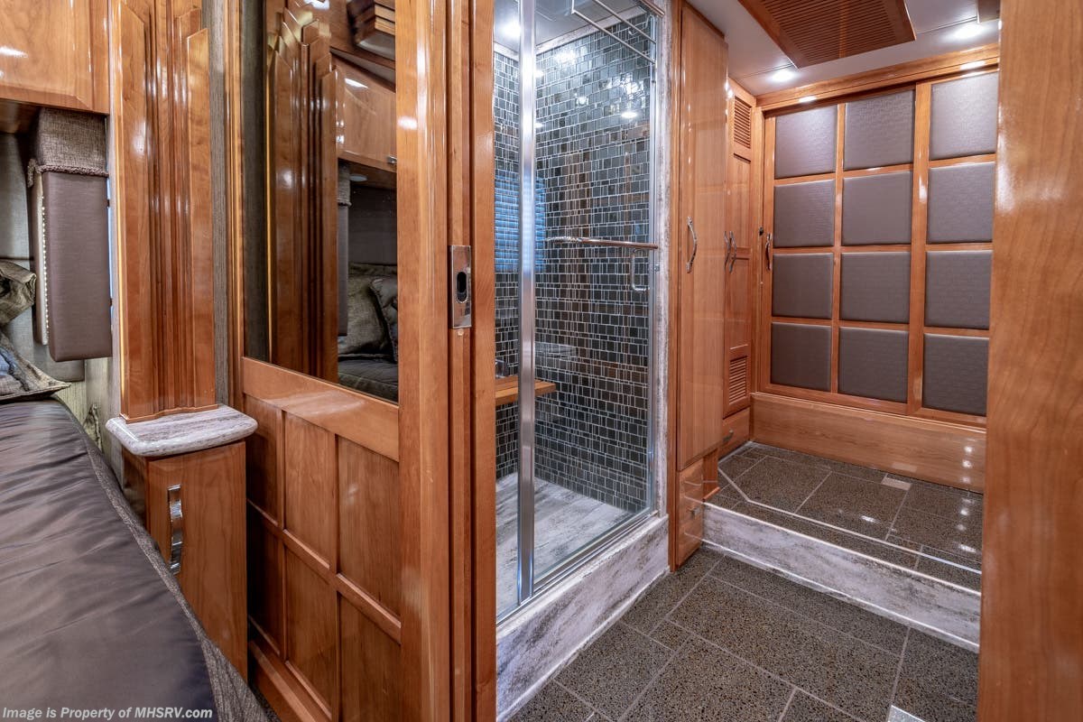 5 Incredible Luxury Motorhomes - RV Lifestyle News, Tips, Tricks and ...