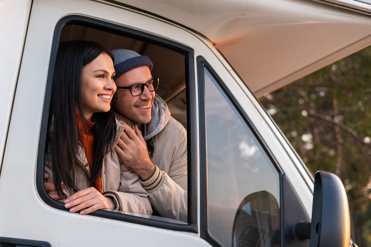 Top Couples Coaches: Class C Motorhomes for Two